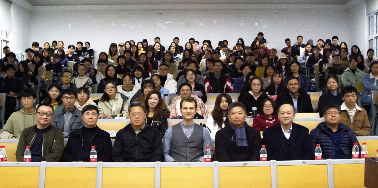 英国伦敦大学学院巴特莱特建筑学院Edward Denison副教授来我院交流访问-建筑艺术学院（新）